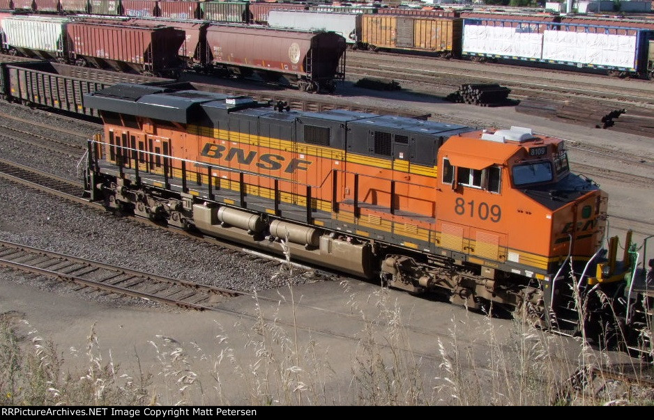 BNSF 8109
